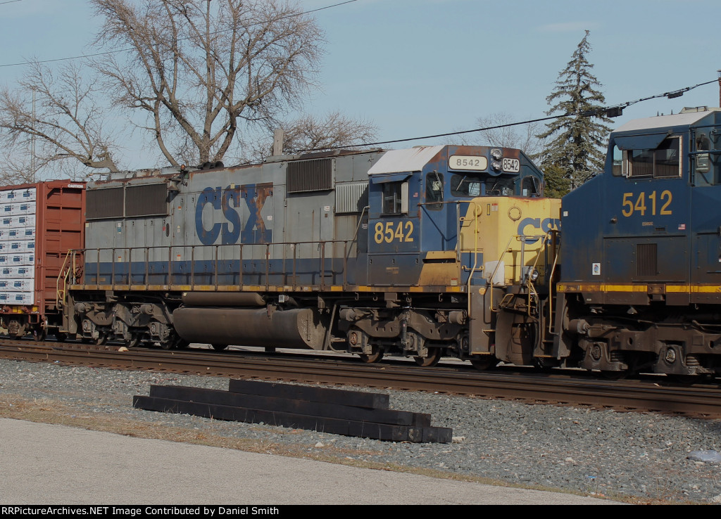 CSX 8542.